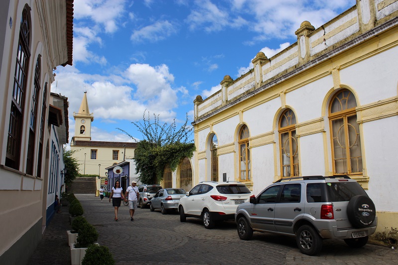 Como é viajar de Curitiba à Morretes no trem Serra Verde Express ...