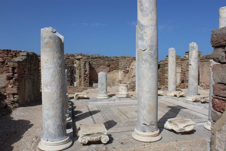 Ilha de Delos: a antiguidade a poucos minutos de Mykonos (Grécia ...